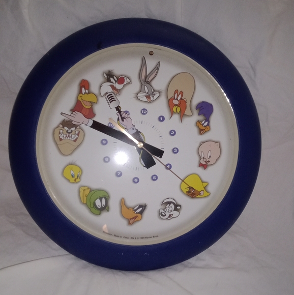 Warner Bros. | Wall Decor | Vintage Y2k Cartoon Clock Yosemite Sam ...